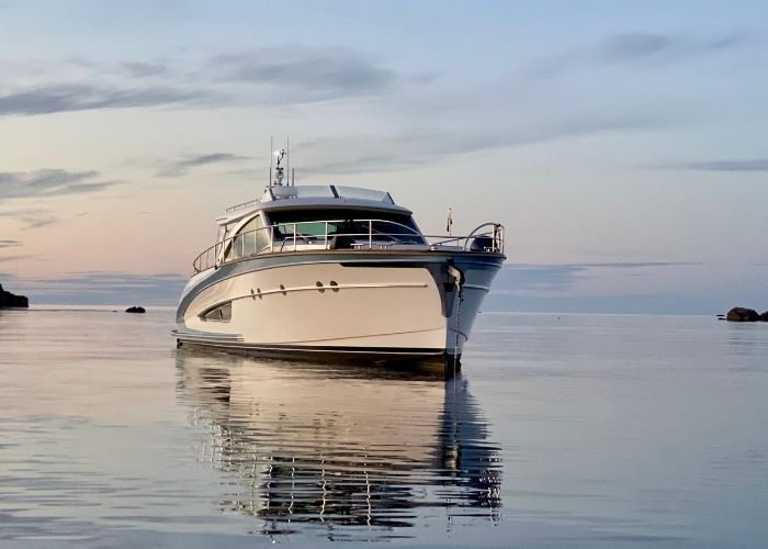 Exterior Gallery | Healey Marine HP65 | Healey Marine